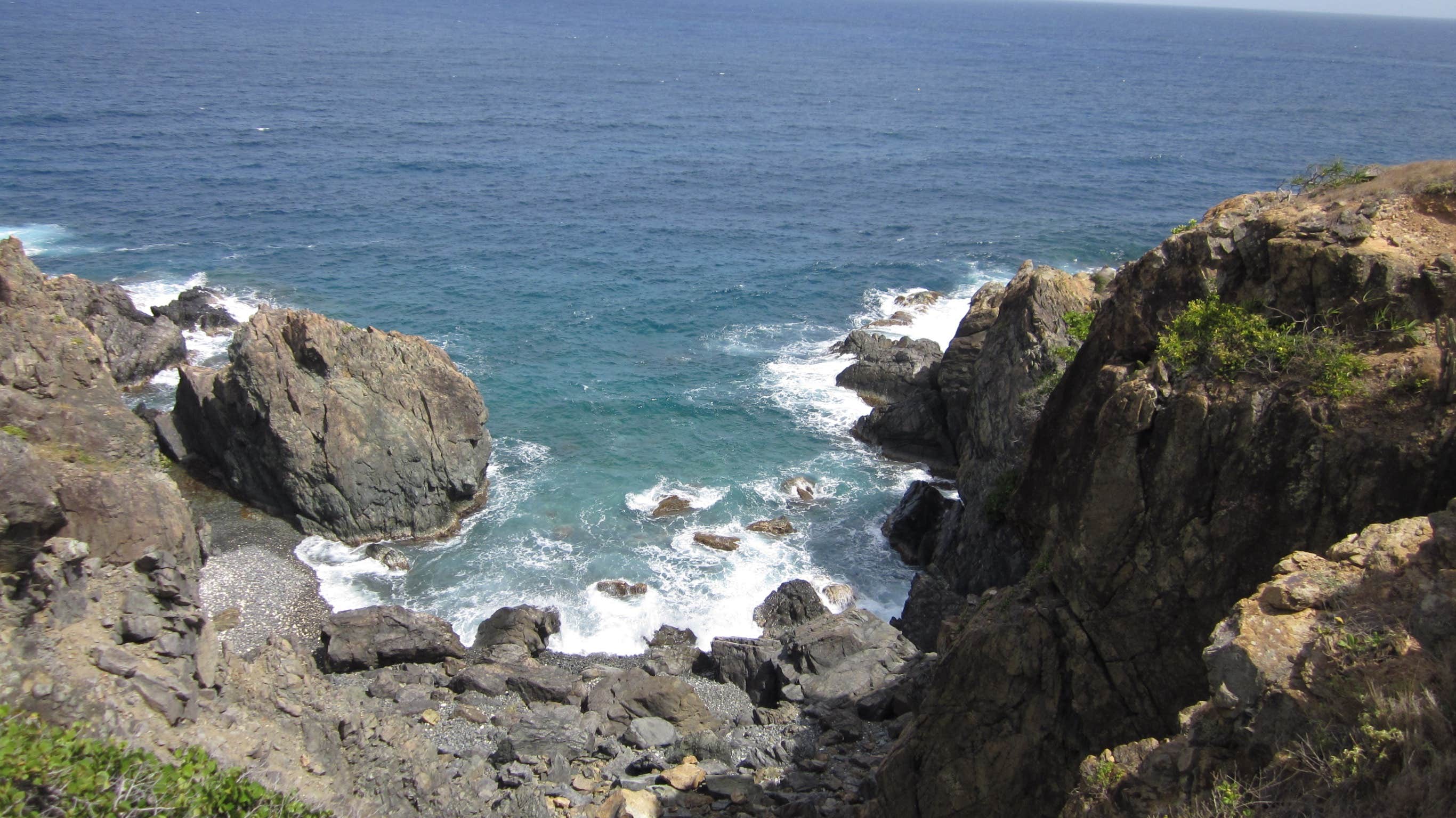 Hanamaulu Beach Park Camping | Lihue, HI