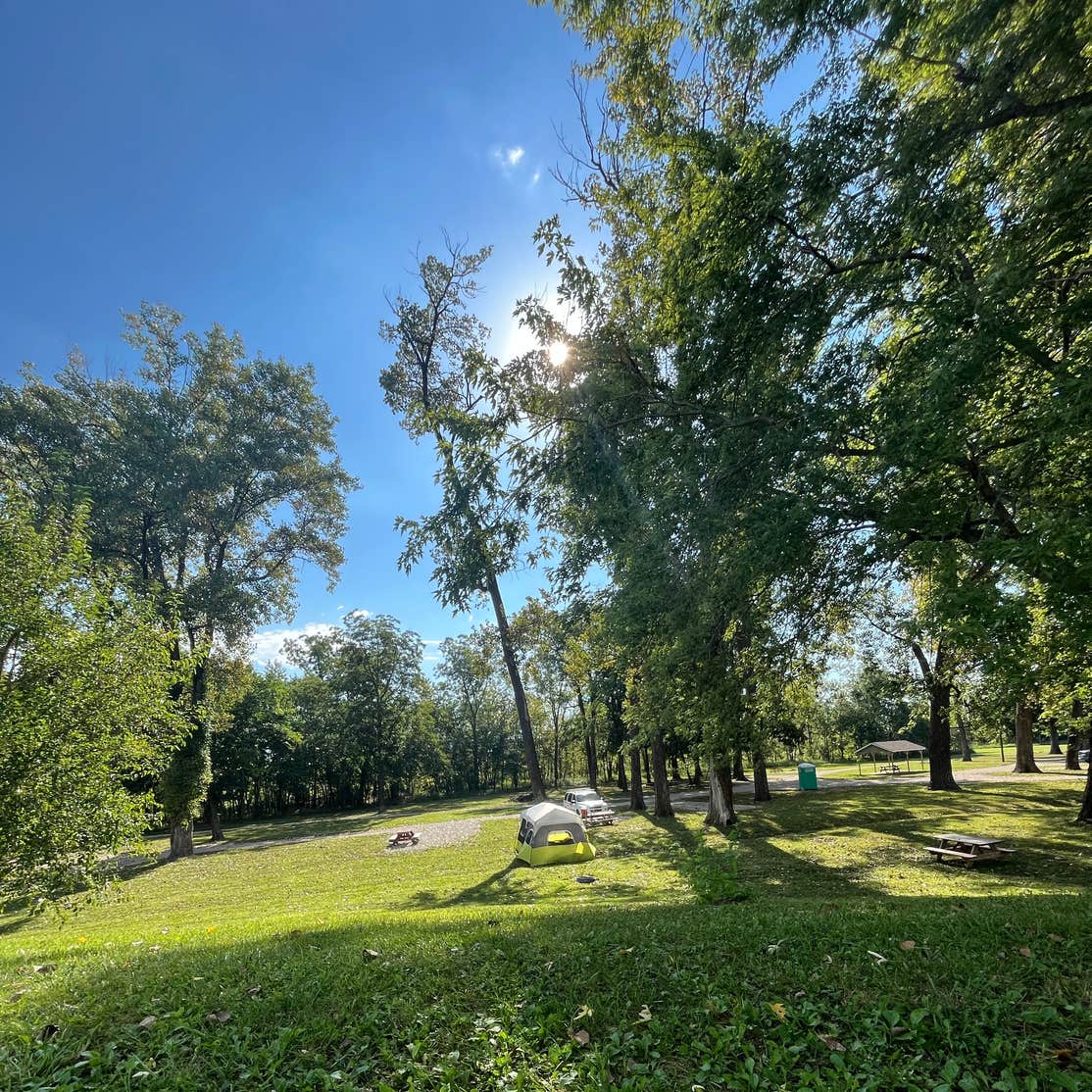 Cherokee Lakes Campground | O'Fallon, Missouri