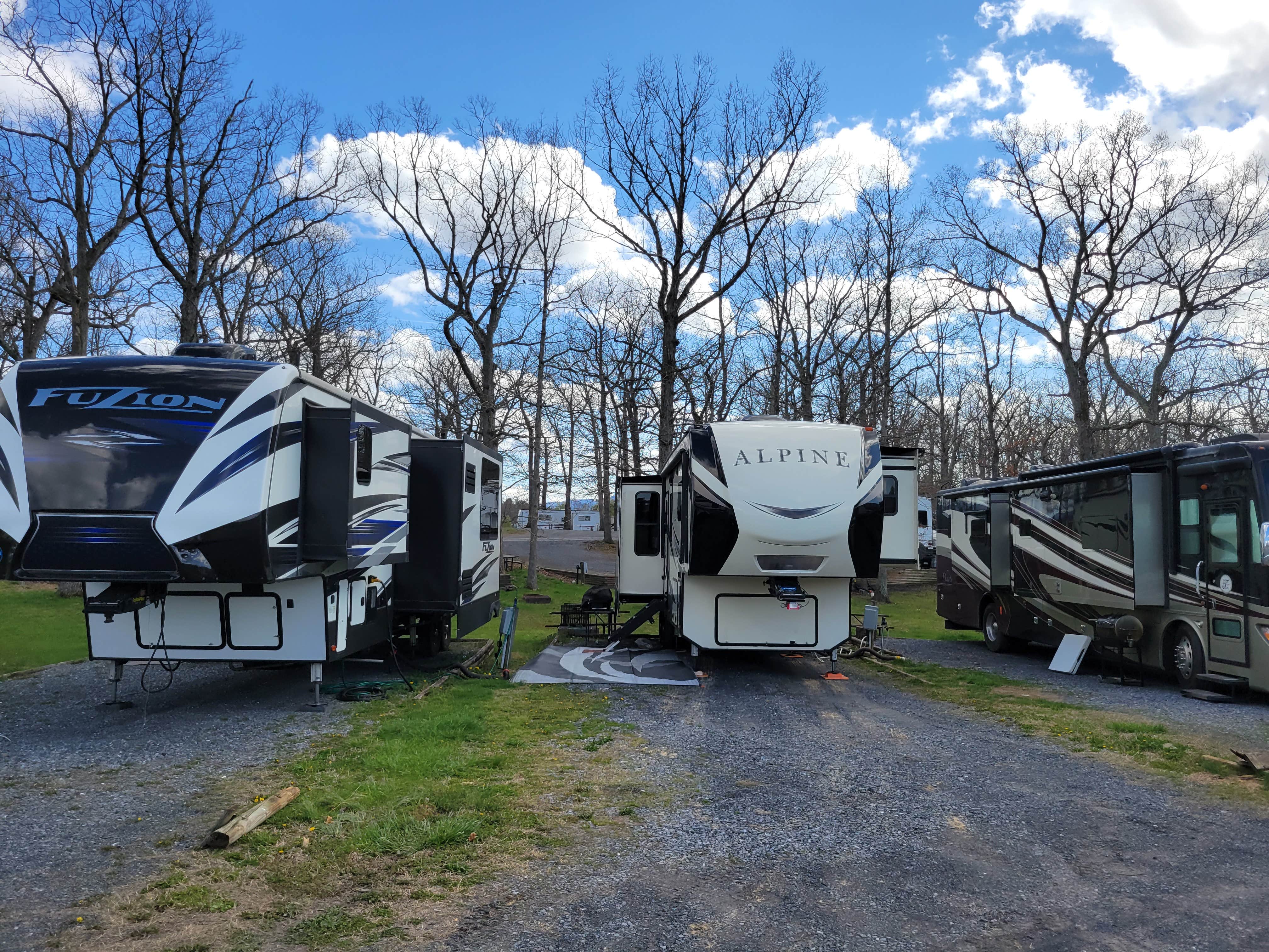 Skyline Ranch Resort Camping | Front Royal, VA