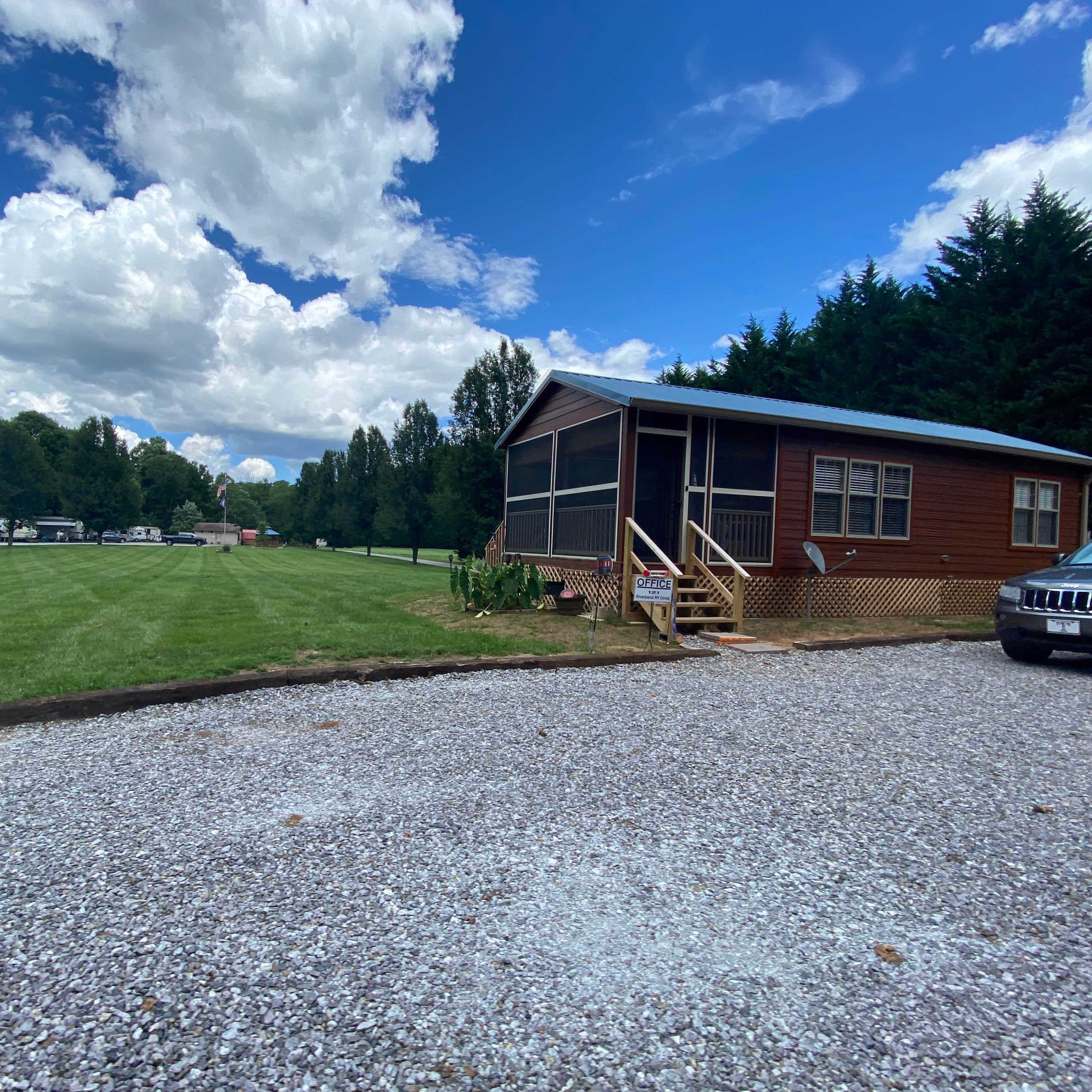 Riverbend RV Park-Campground | Franklin, North Carolina