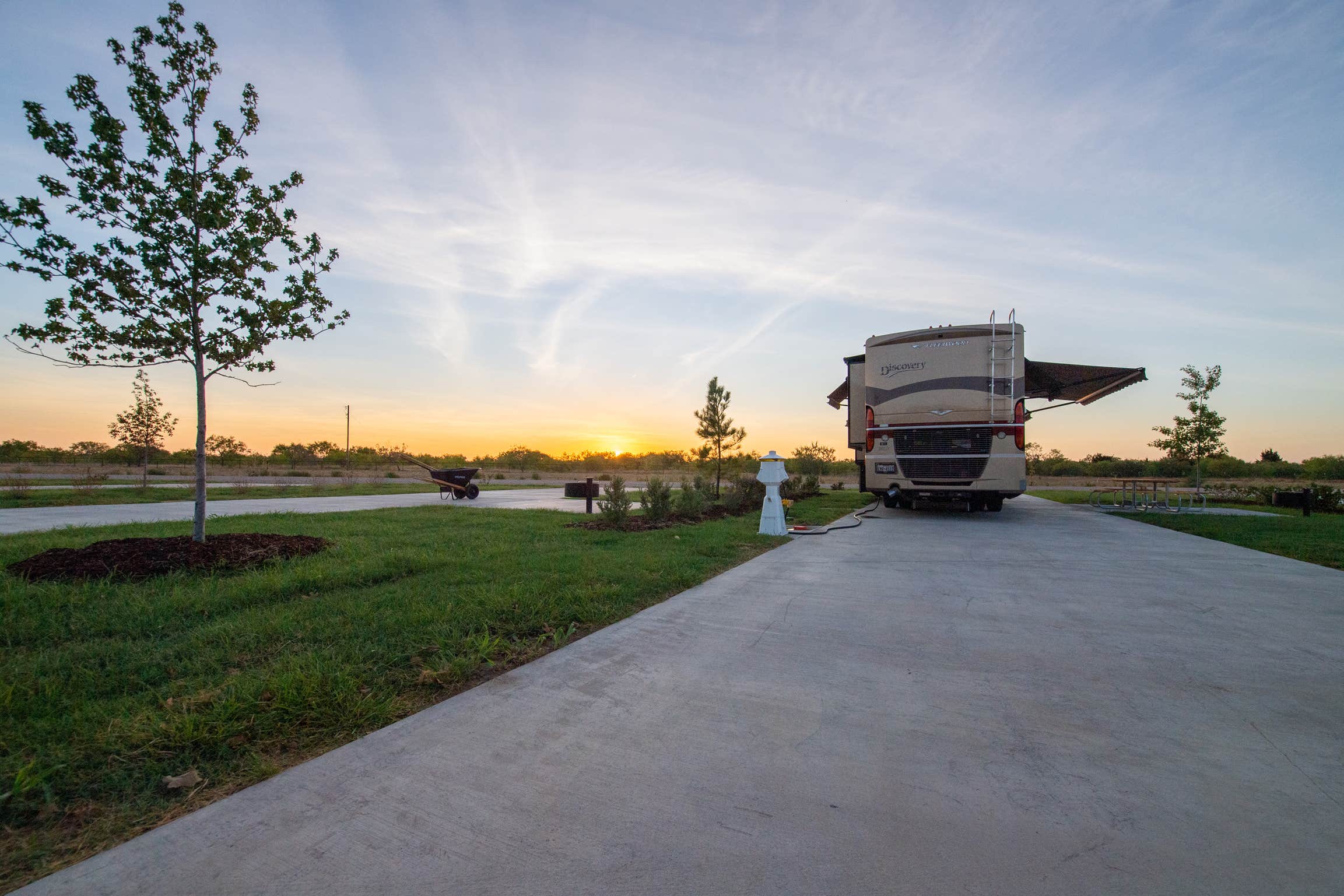 Waco Creekside Resort Camping | Waco, TX