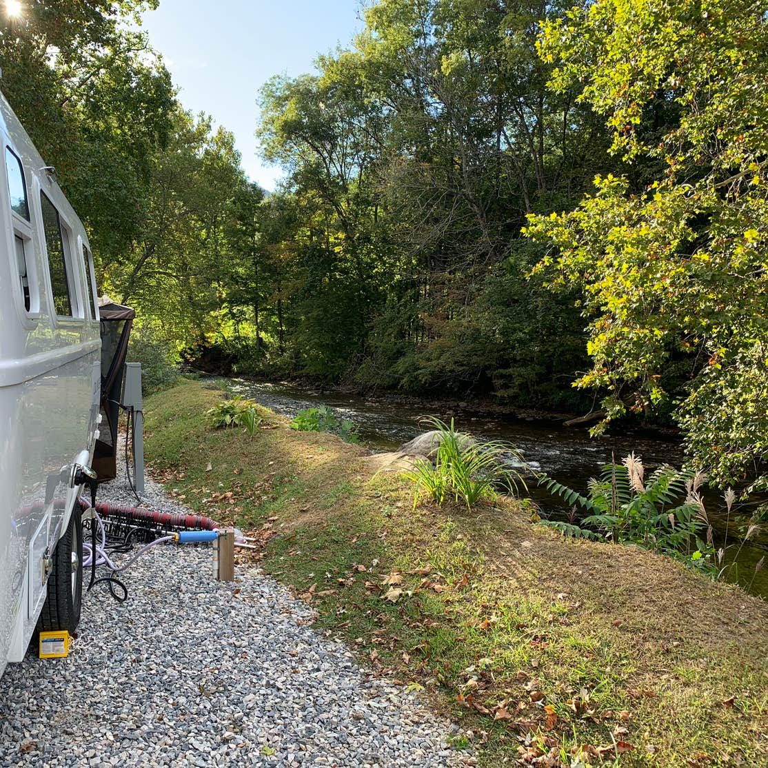 Mountain River Family Campground | Linville Falls, North Carolina