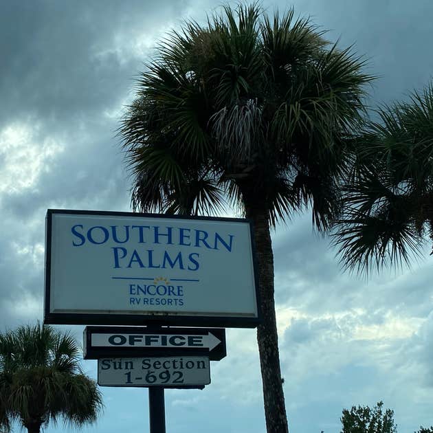 Encore Southern Palms Camping | Eustis, FL