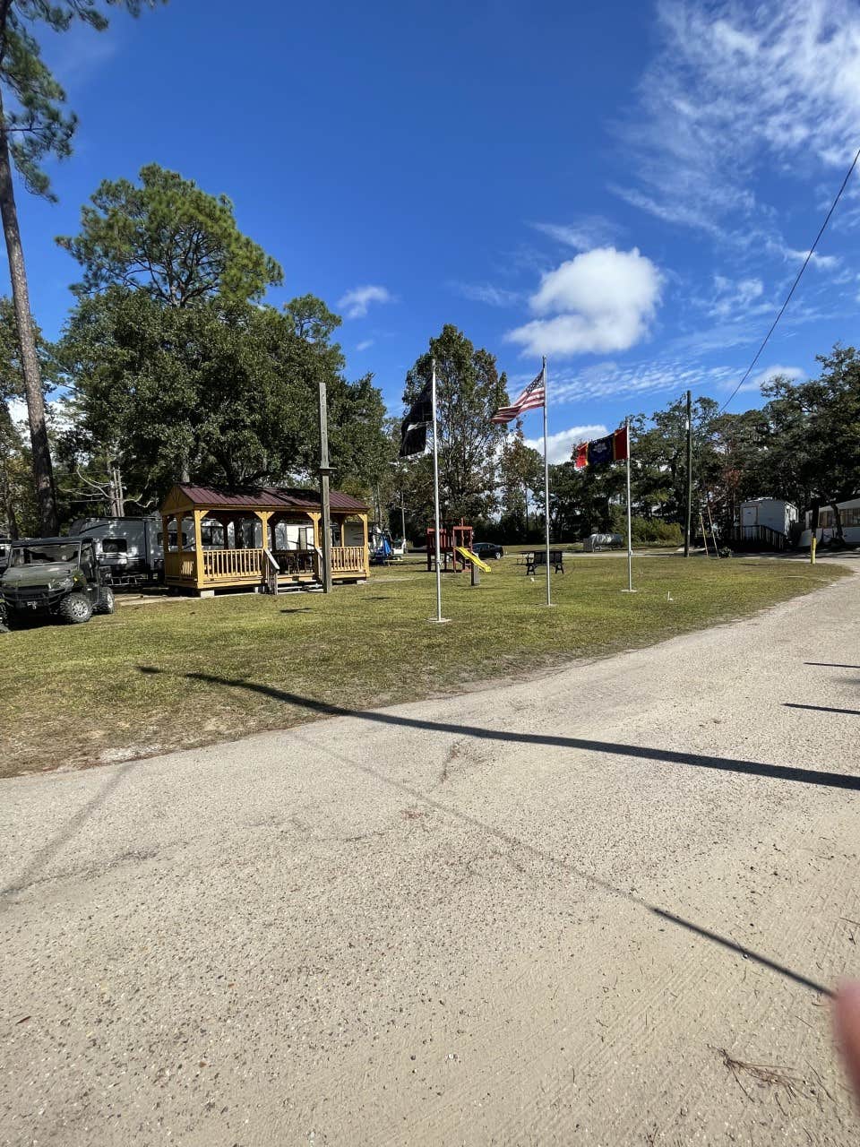 The Cozy Rosy RV Resort | Gautier, MS