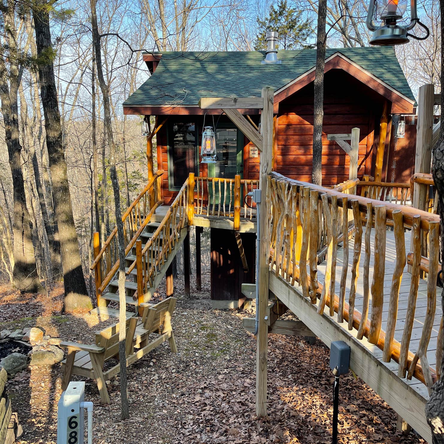 Branson Treehouse Cabin & RV Park | Reeds Spring, Missouri