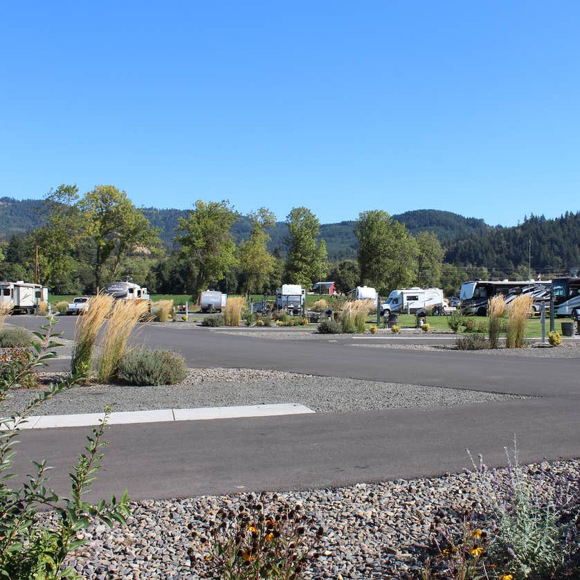 Premier RV Resort at Eugene | East Springfield, Oregon