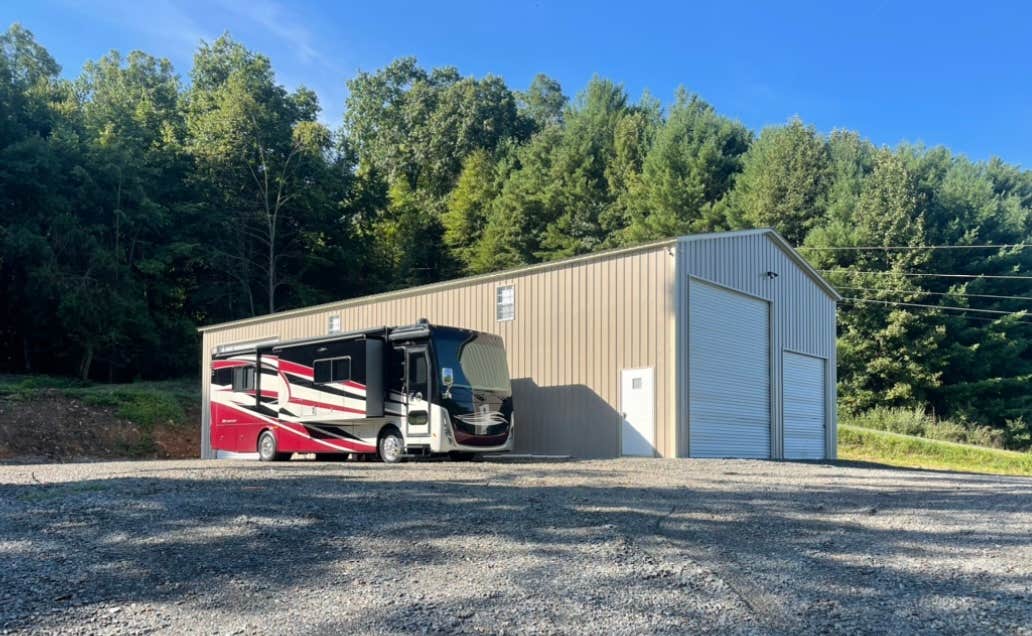 Butler TN RV full hookup campsite | Butler, TN