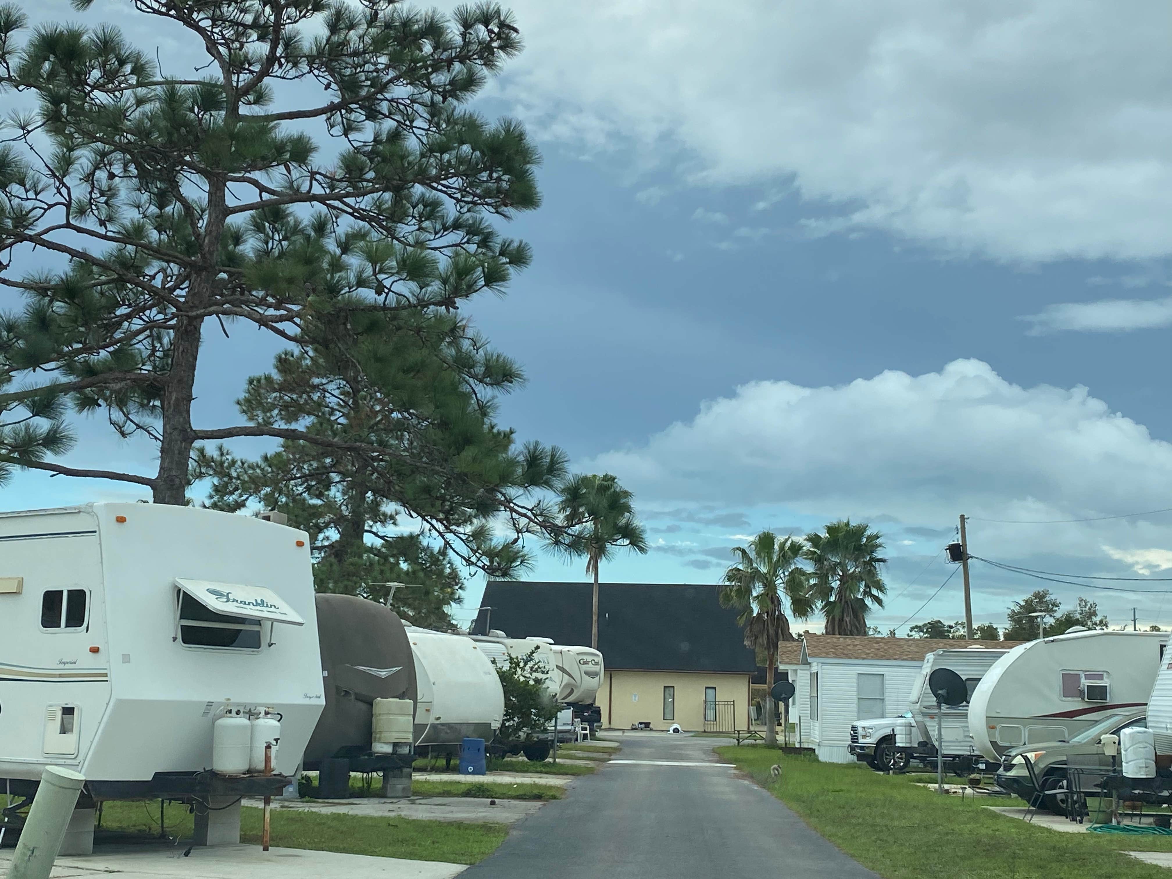 21 Palms RV Resort | Davenport, FL