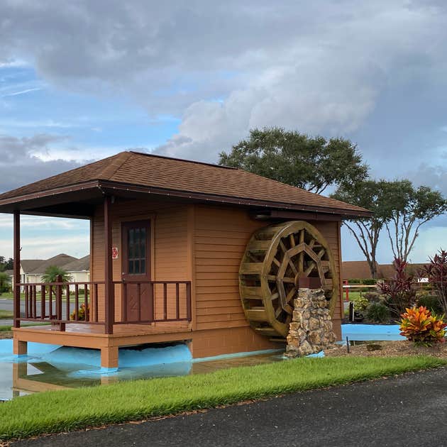 Olde Mill Stream RV Resort | Umatilla, Florida