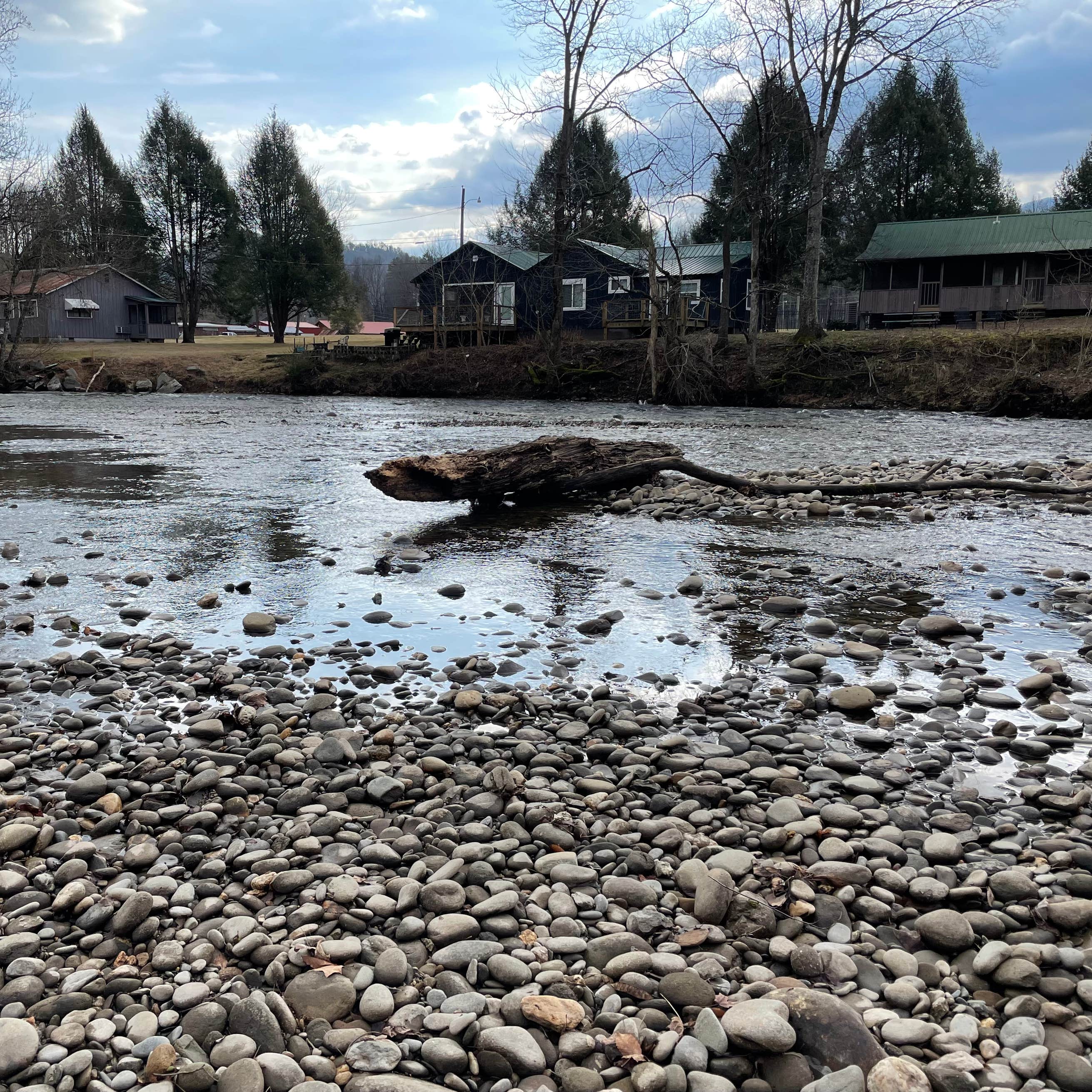 Little River Campground & RV Resort | Townsend, Tennessee