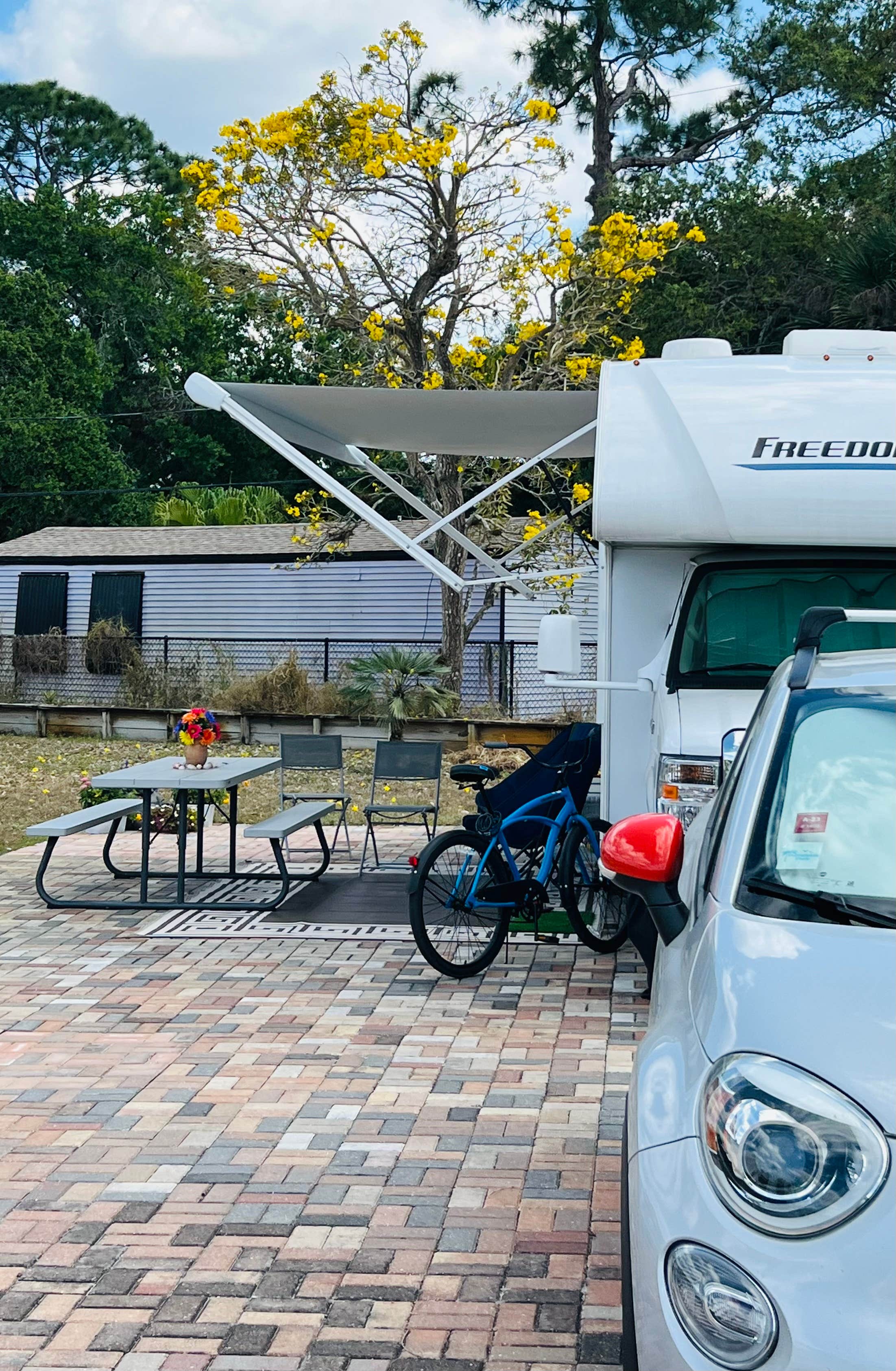 La Belle Woods Resort Camping | LaBelle, FL