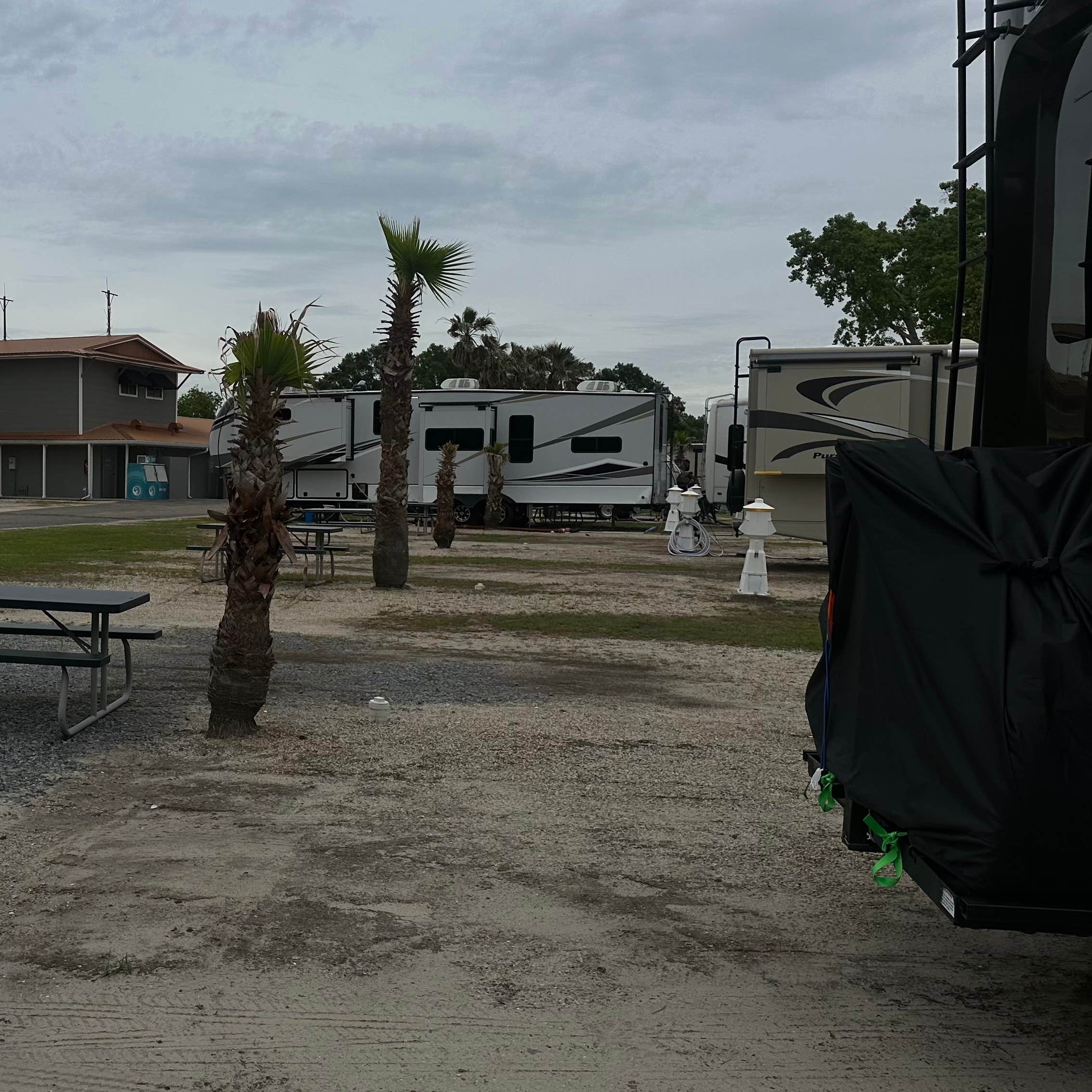 Cajun RV Park | Biloxi, Mississippi