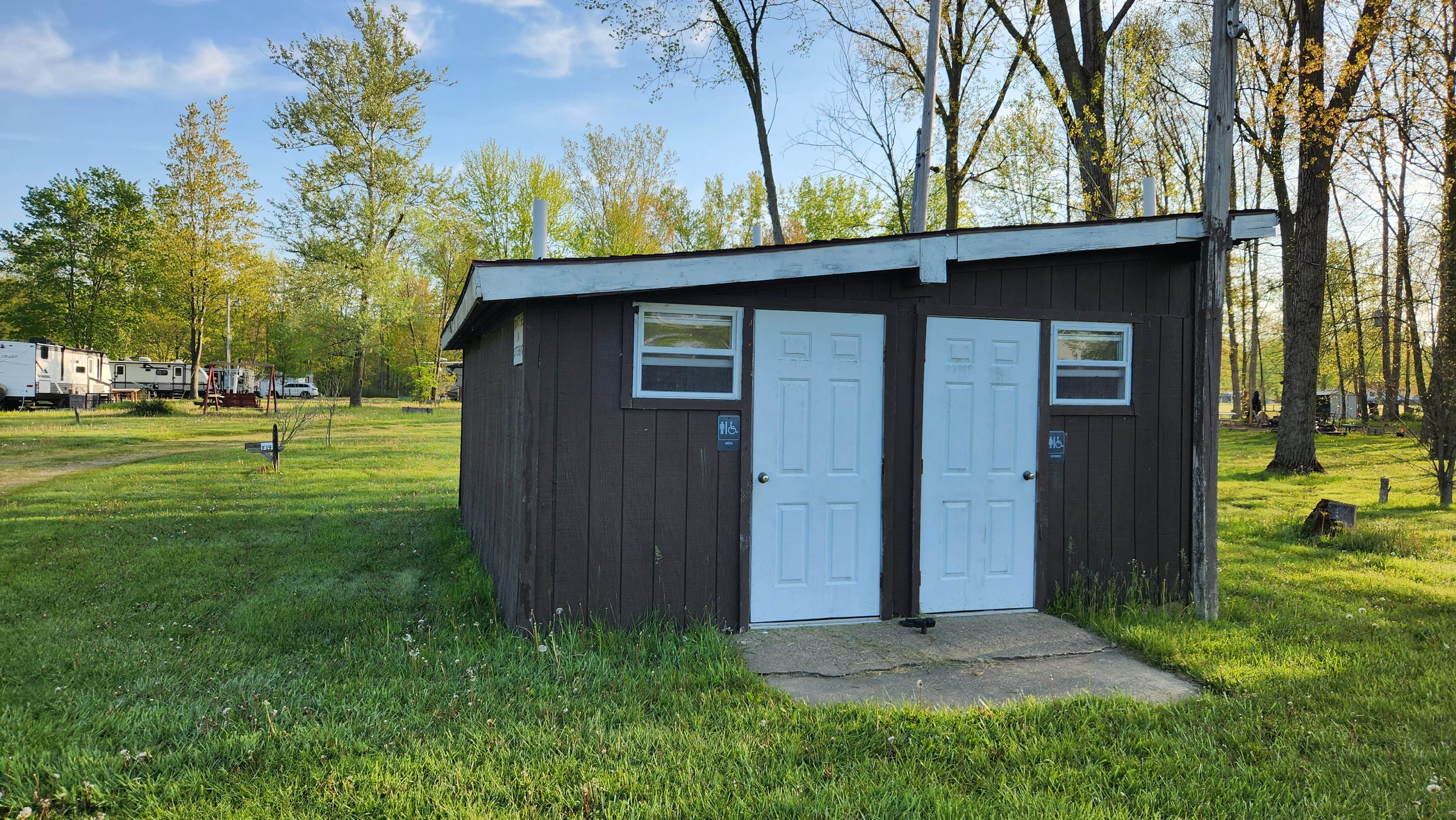 Sunset Lake Campground | Spencer, Ohio