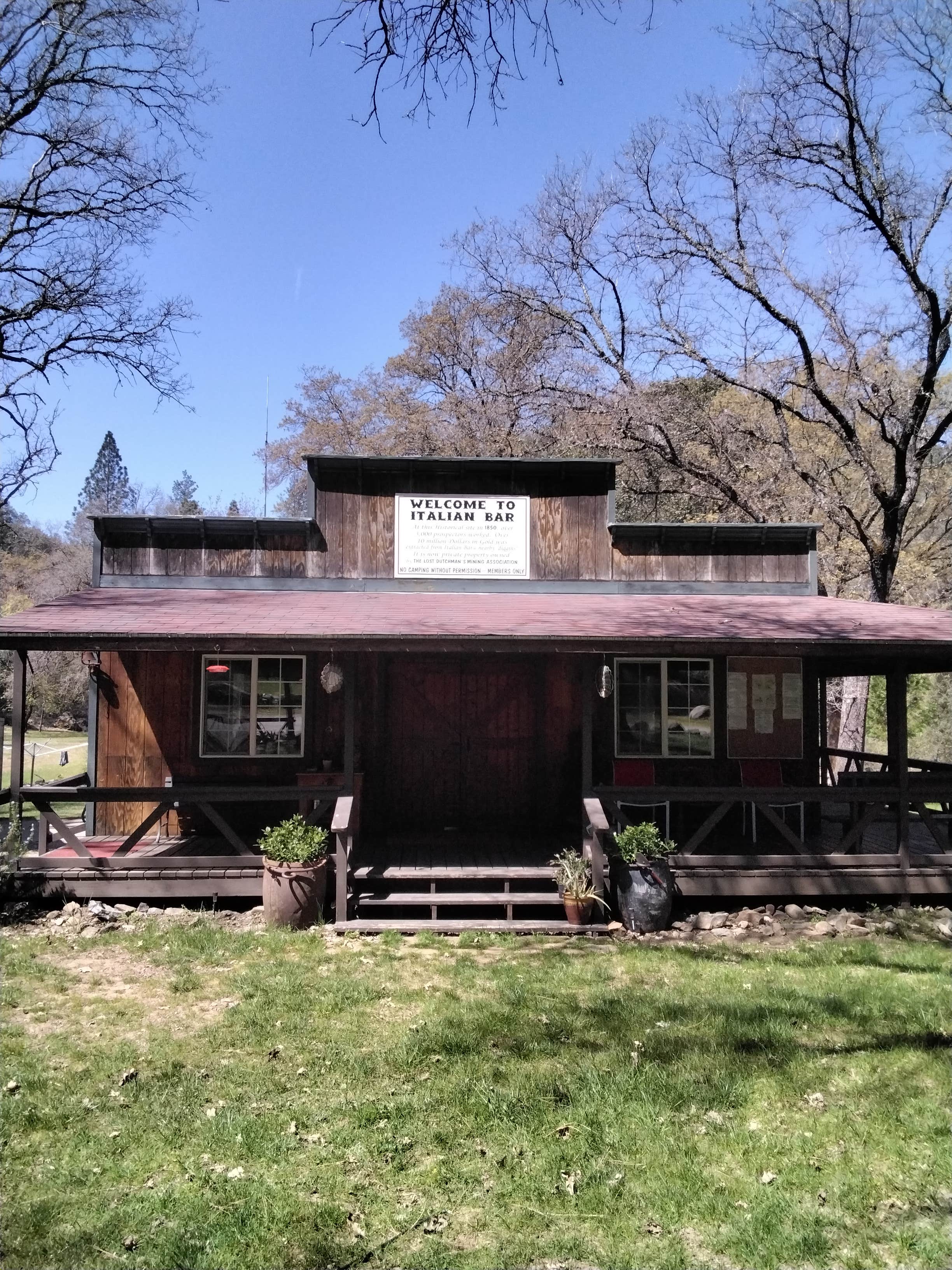 LDMA Italian Bar Camping | Cedar Ridge, California