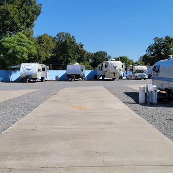 Downtown Riverside RV Park | North Little Rock, Arkansas