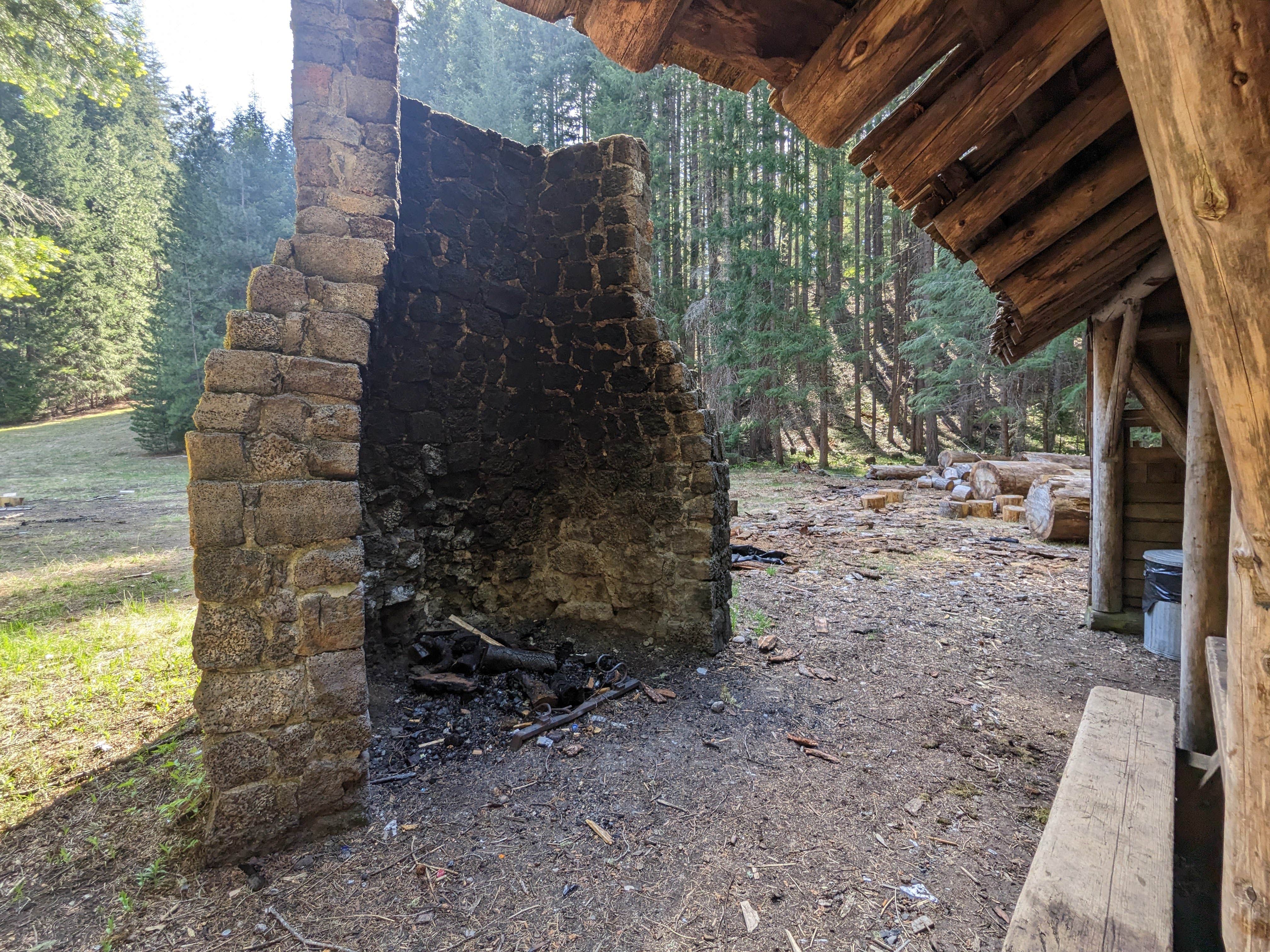 Farewell Bend Snow Play Area Camping | Prospect, OR