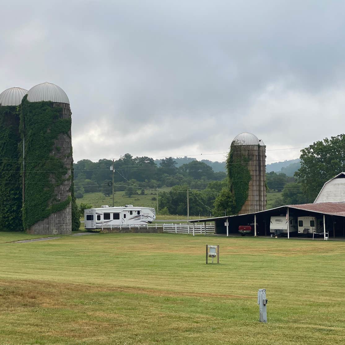 Dumplin Valley Farm RV Park | Kodak, Tennessee