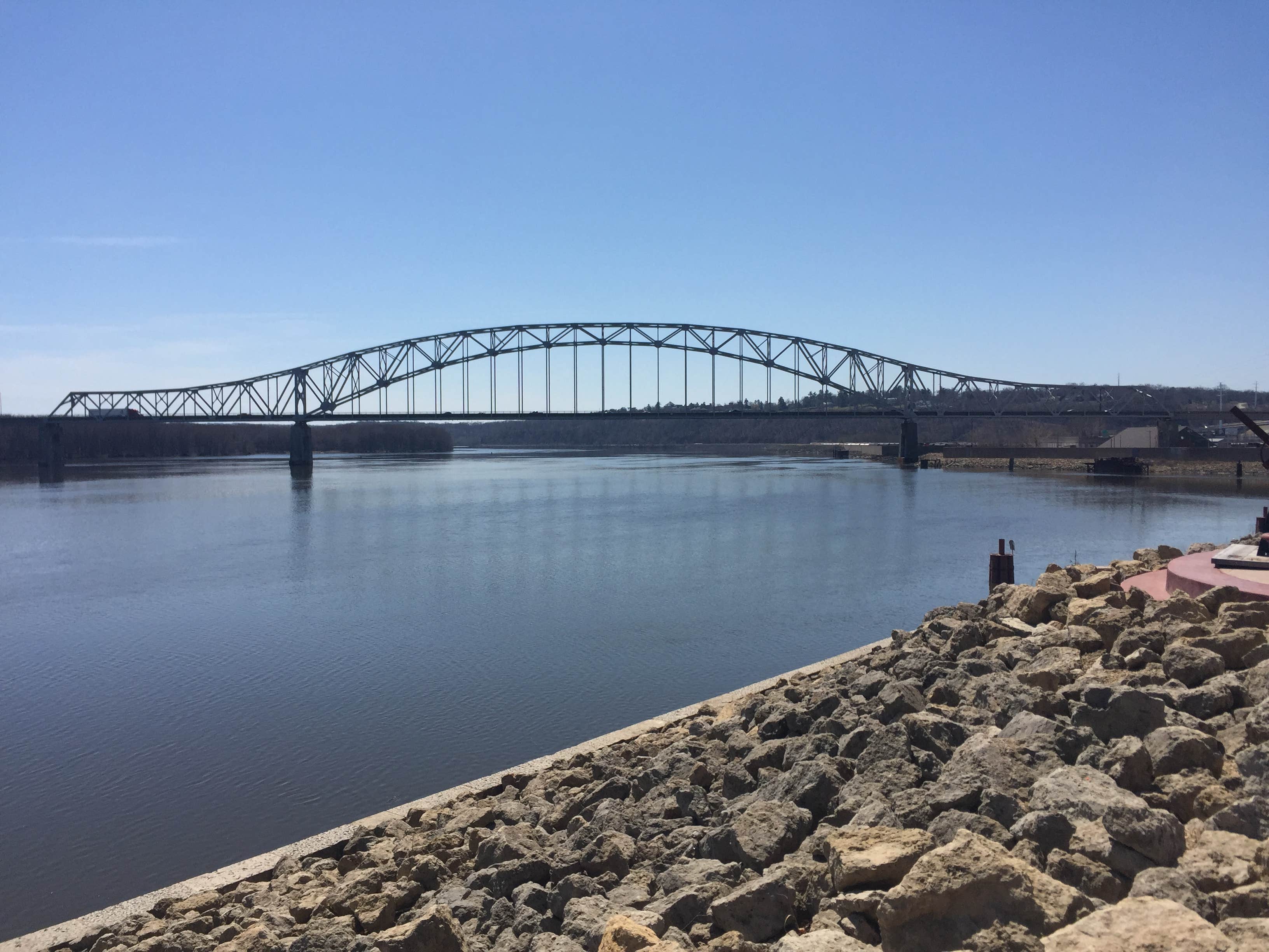 Miller Riverview City Park Camping | Dubuque, Iowa