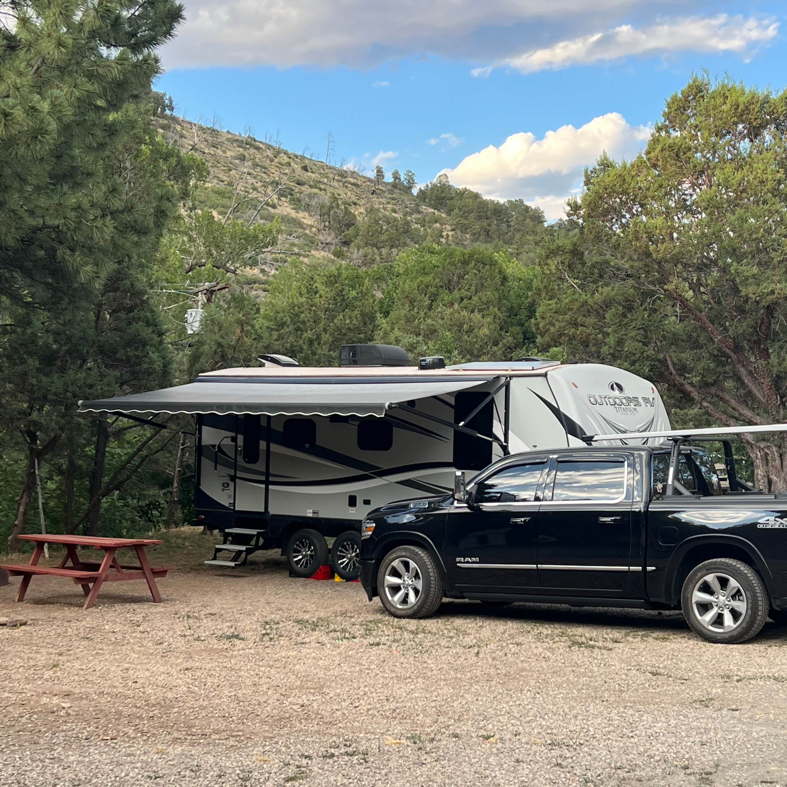Bonito Hollow RV Park & Campground | Ruidoso, New Mexico