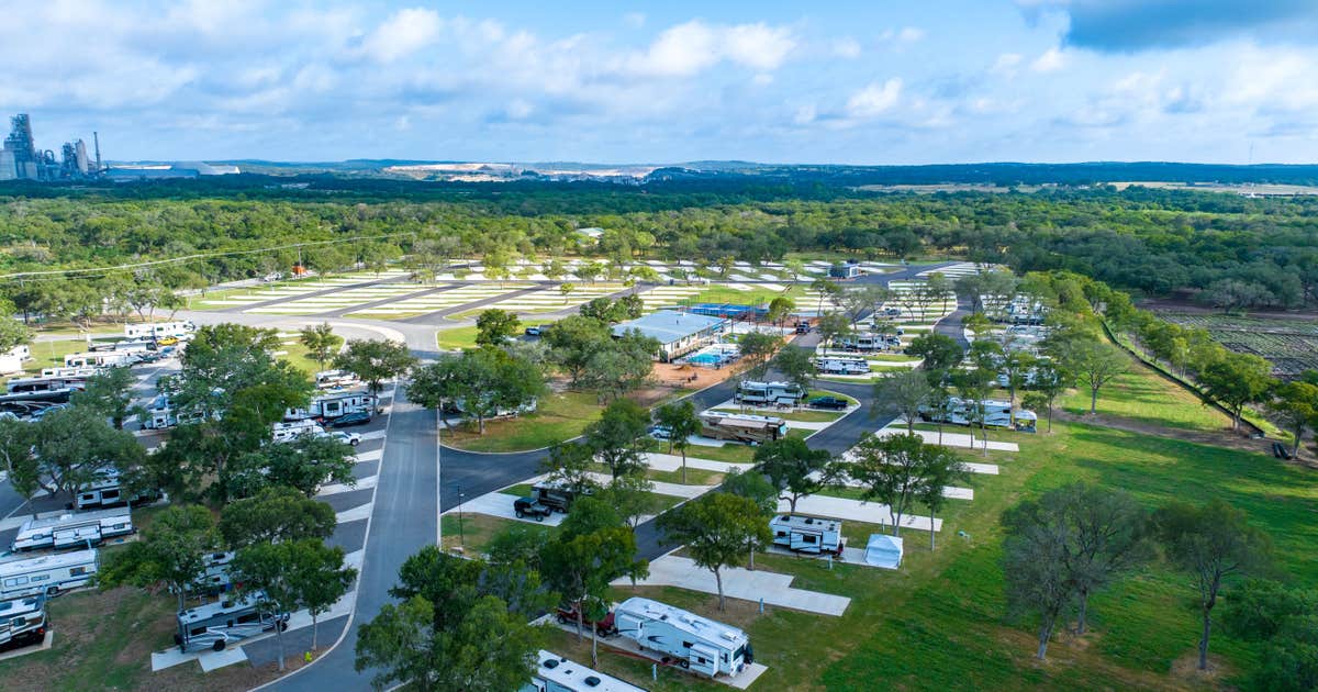 Treeside RV Resort | San Marcos, Texas