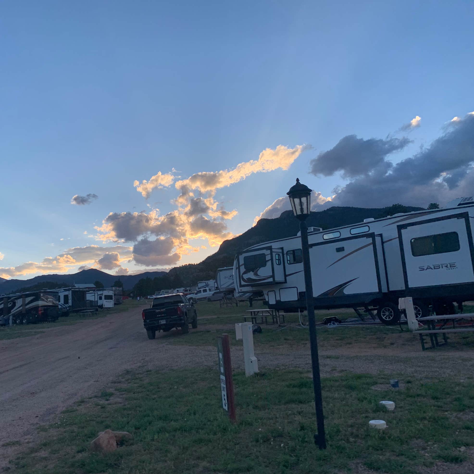 Elk Meadows Lodge & RV Resort | Estes Park, CO