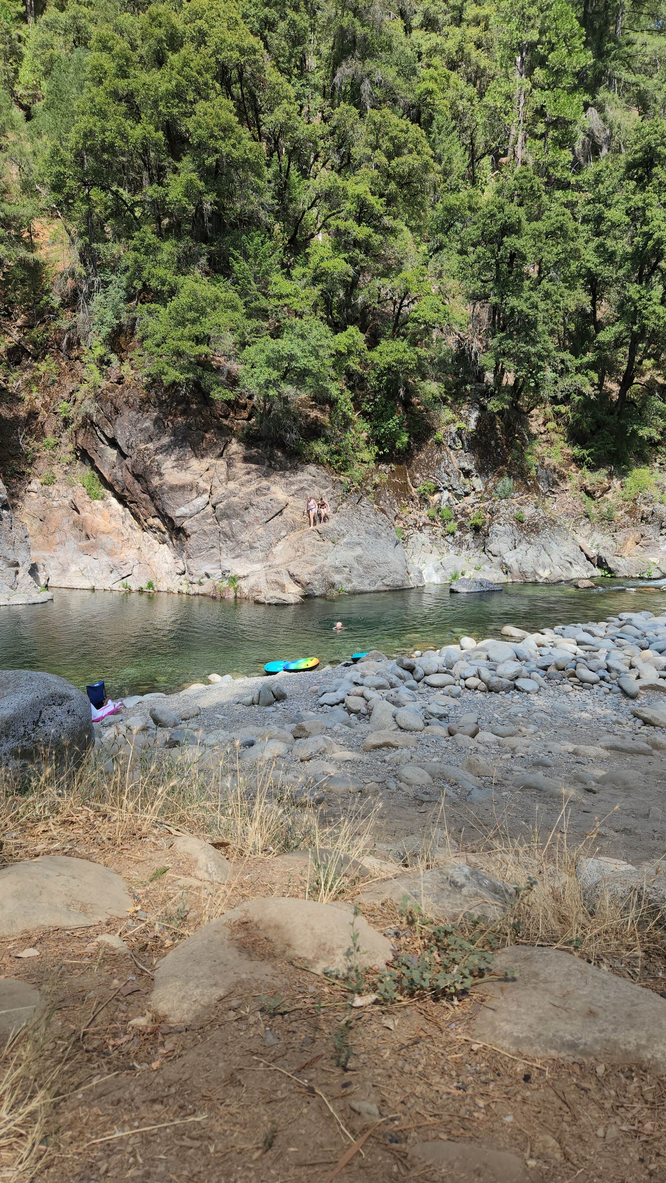 River Rest Resort Camping | Washington, California