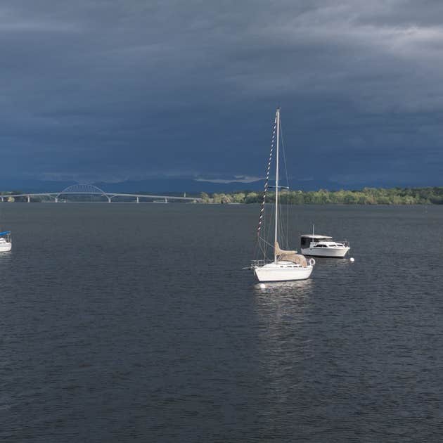 Bridgeview Harbour Marina Camping | Port Henry, New York