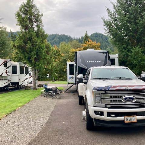Casey's Riverside RV resort | Westfir, Oregon