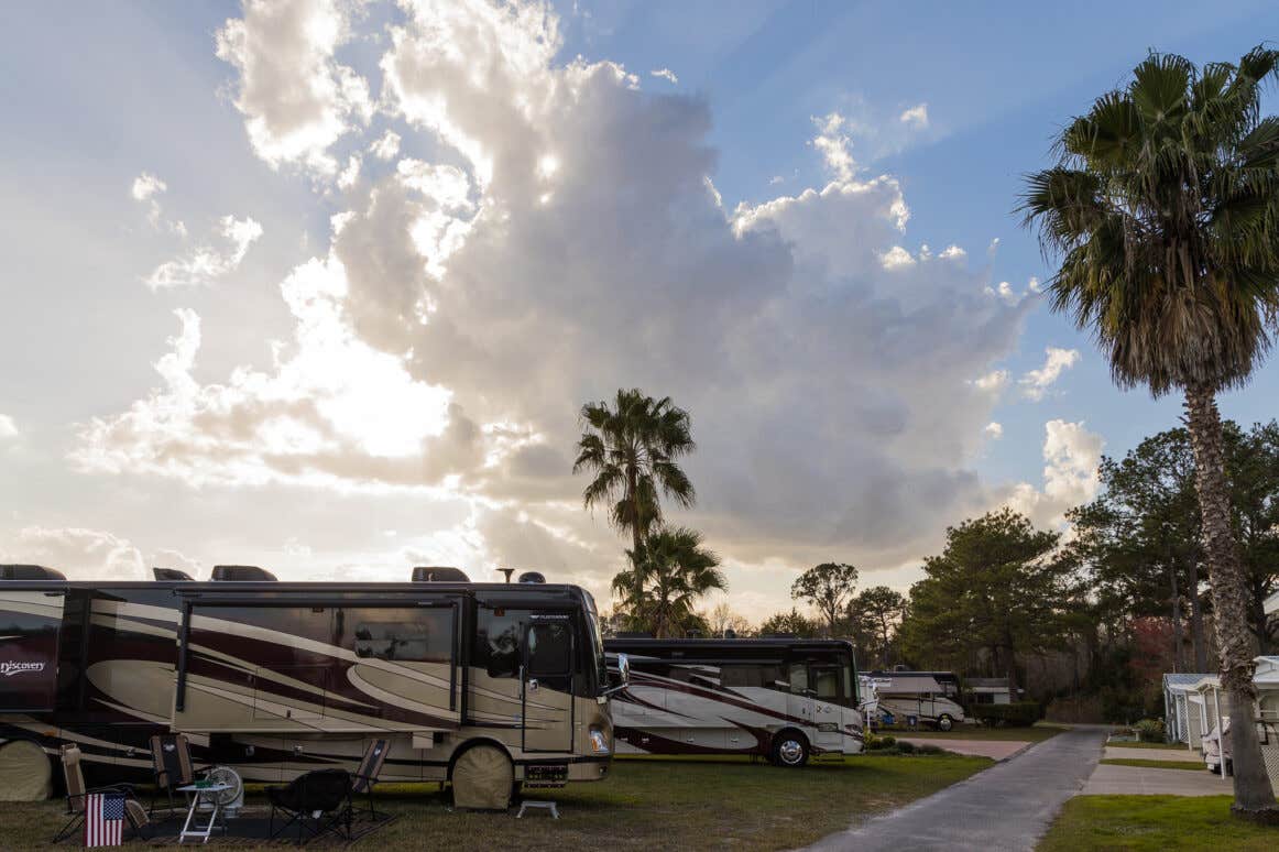 Holiday RV Park | Leesburg, FL