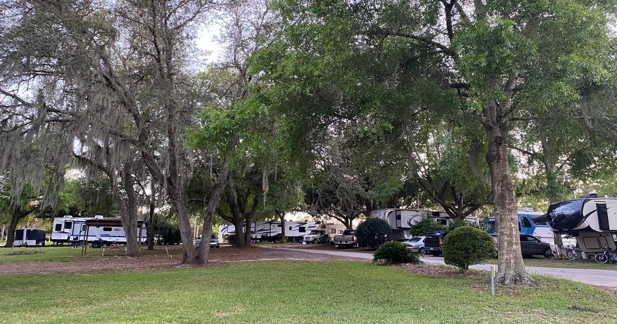 Cooper Lake RV Community | Interlachen, FL