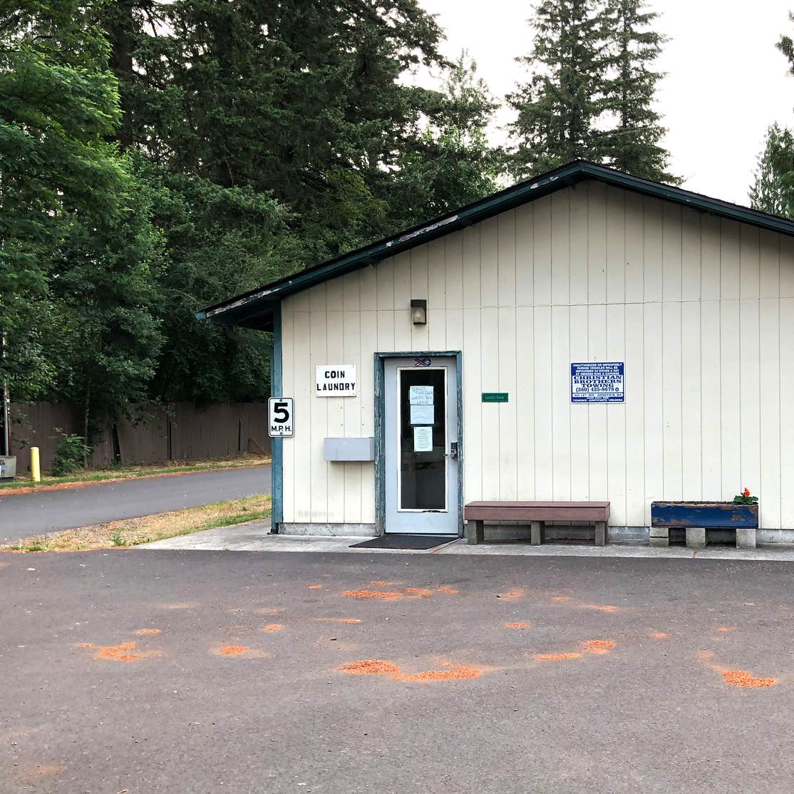 Paradise Cove Resort and RV Park | Castle Rock, WA