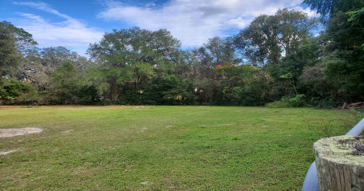 Cassia Country 44 Camping | Sorrento, Florida