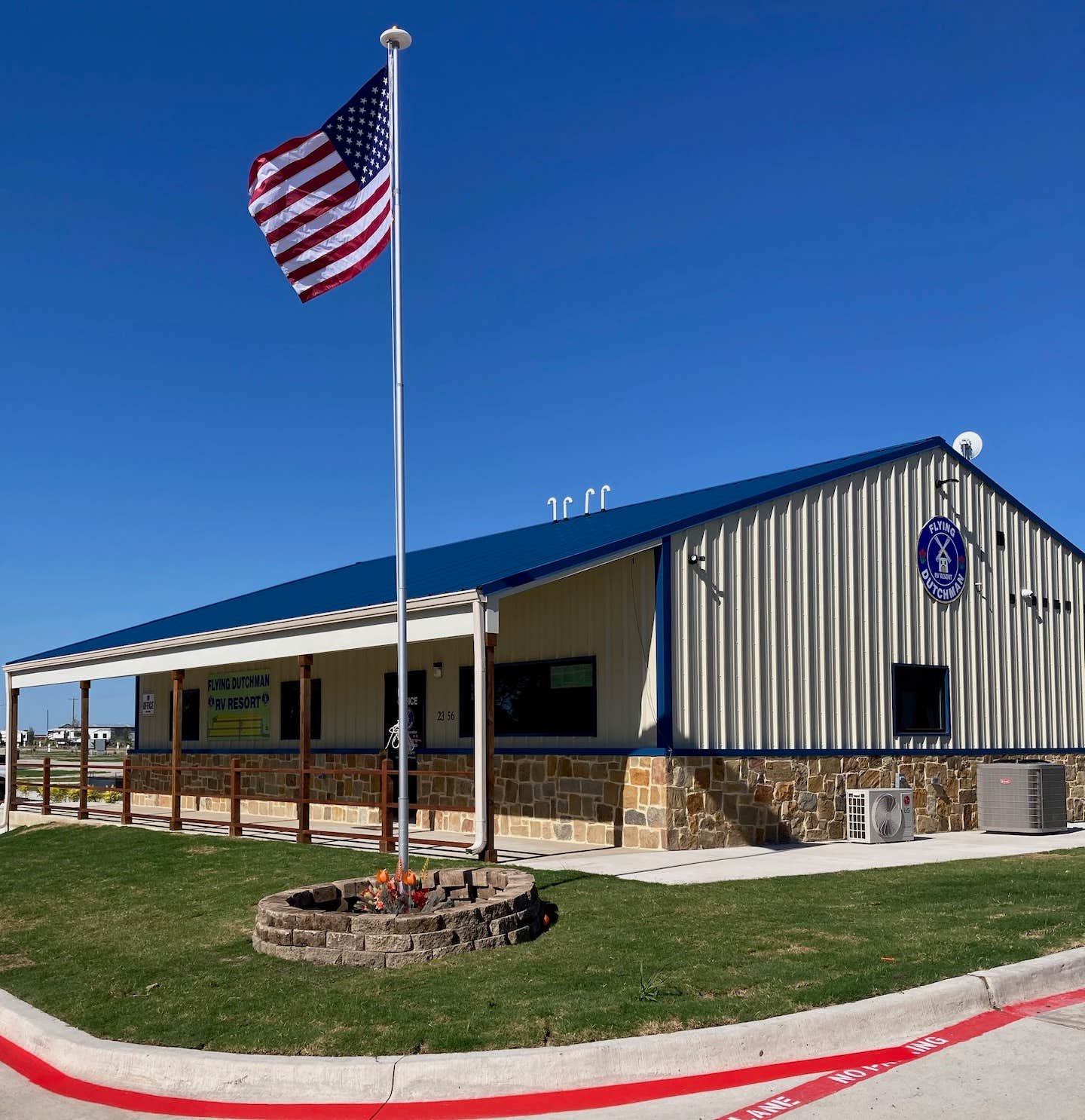 Flying Dutchman RV Resort | Waxahachie, TX