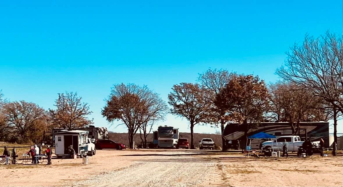 Flying Horse RV Park | Bowie, TX