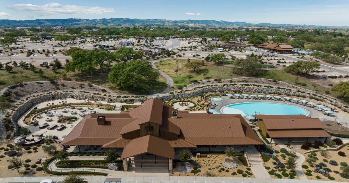 Sun Outdoors Paso Robles RV Resort | Paso Robles, California