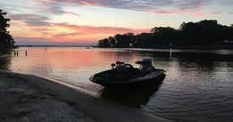 Huxley Bay Marina & RV Park | Zwolle, TX