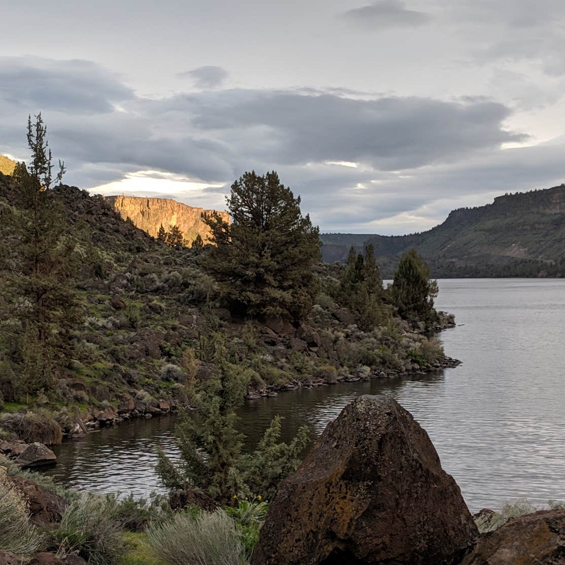 Cove Palisades Resort & Marina Camping | Culver, Oregon