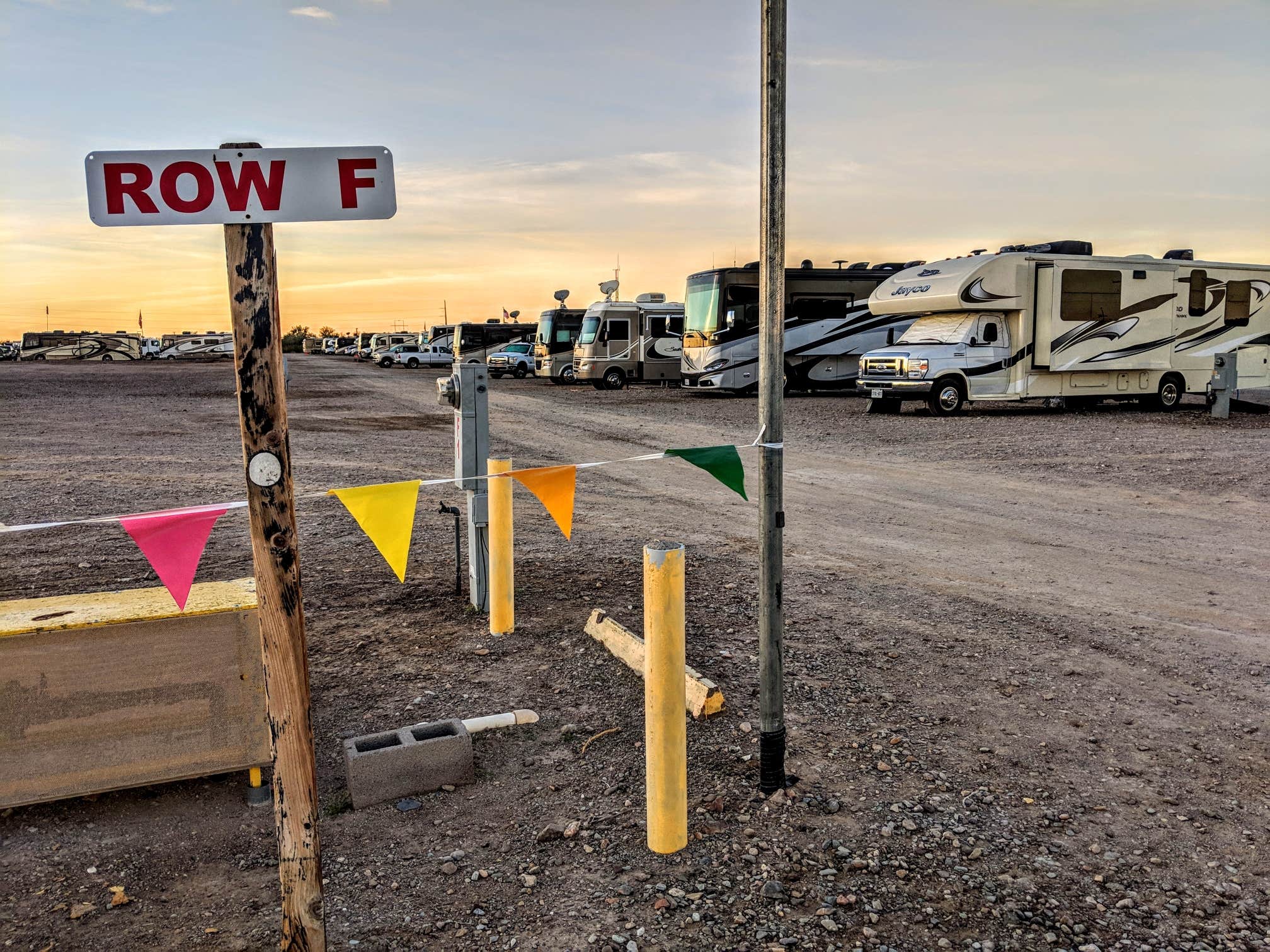 THE 10+ BEST RV Parks near Quartzsite, AZ | Updated 2025