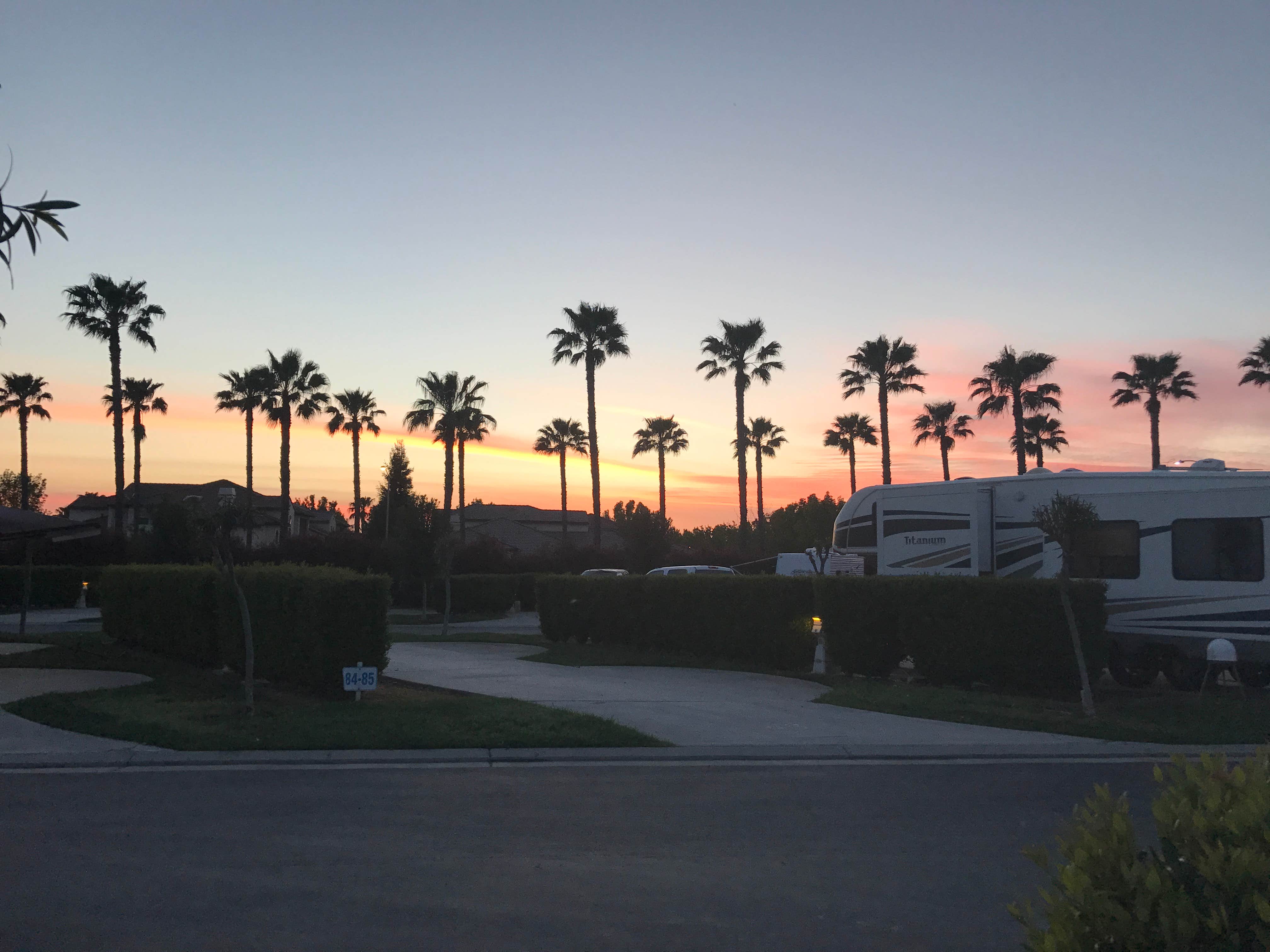 The Lakes RV & Golf Resort | Chowchilla, CA