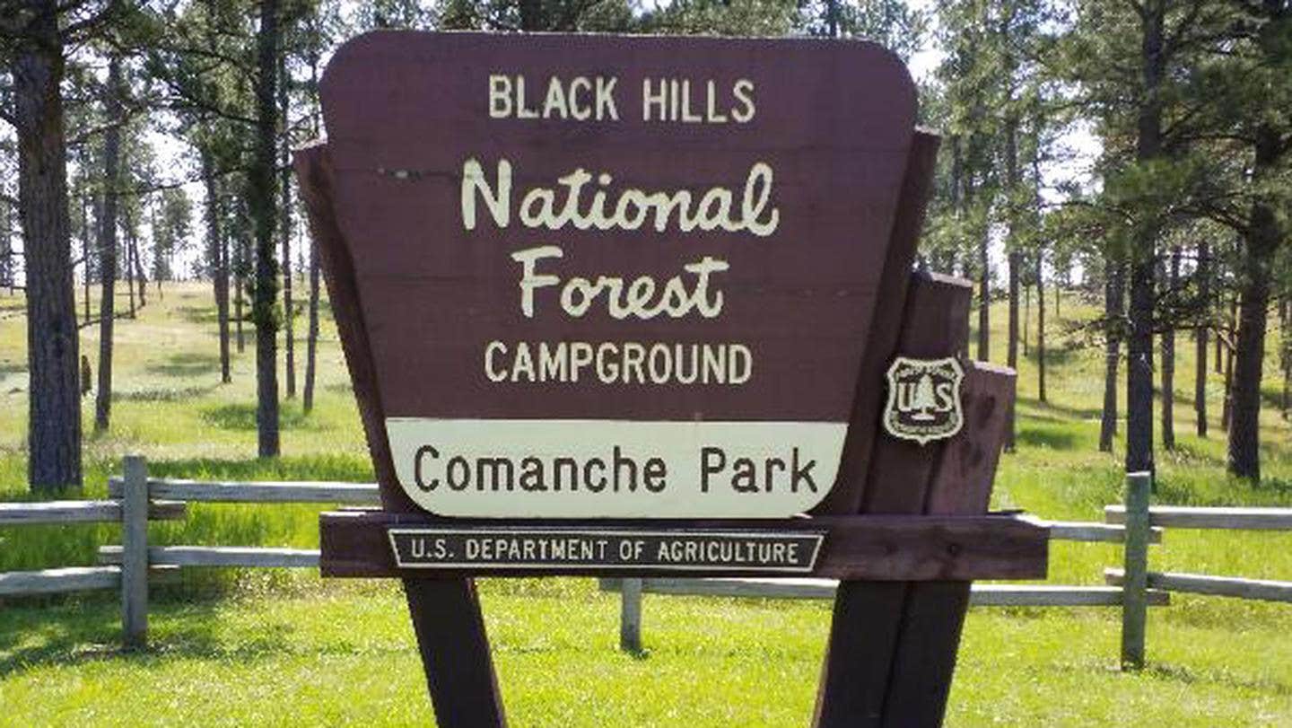 Comanche Park Camping | Custer, SD