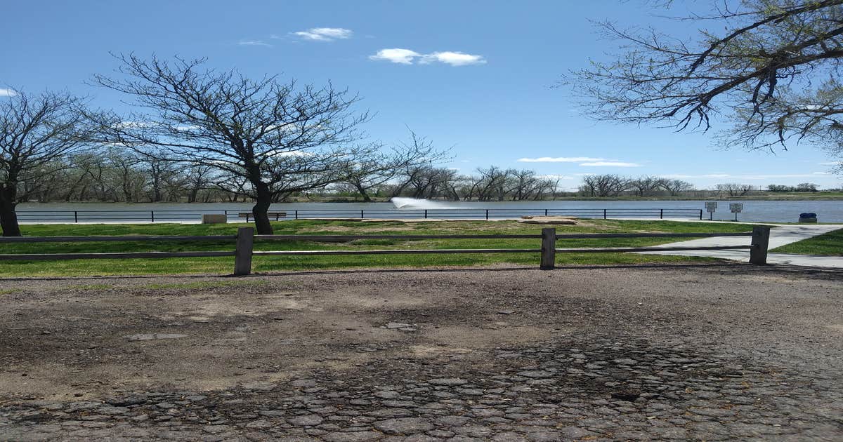 Frazier Park Camping | Ulysses, KS