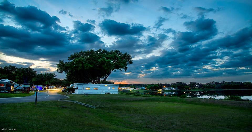 Olde Mill Stream RV Resort | Umatilla, FL