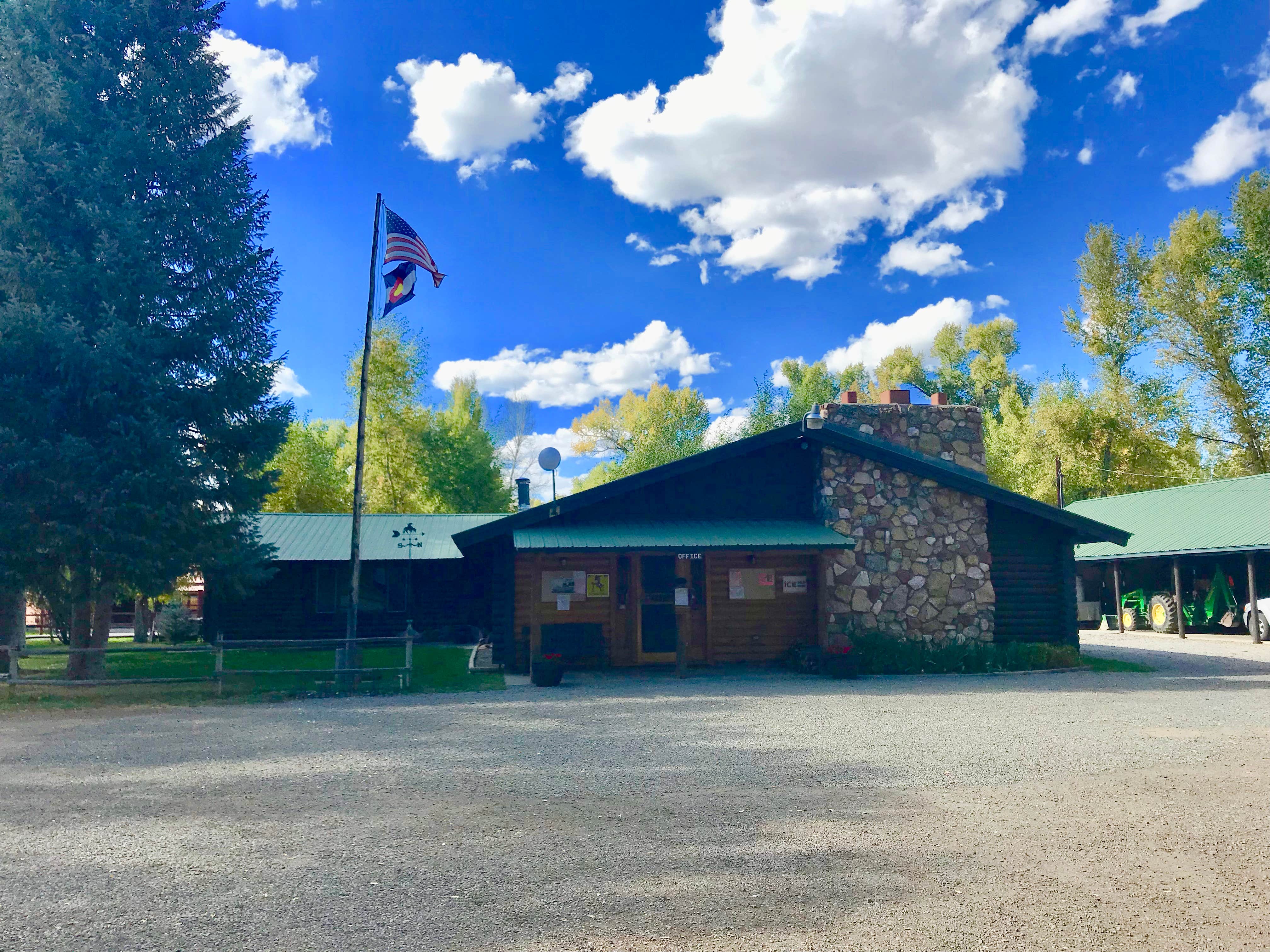 Mountain Time RV Park & Cabins (Formerly Tall Texan) | Gunnison, Colorado
