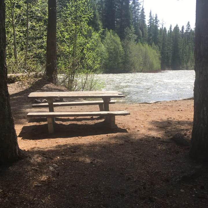 Meadow Creek Campground | Ardenvoir, Washington