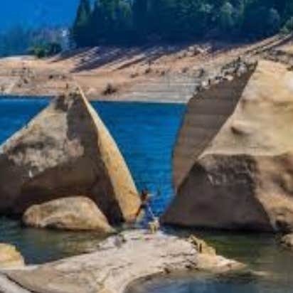 Mammoth Pool Camping | Lakeshore, California