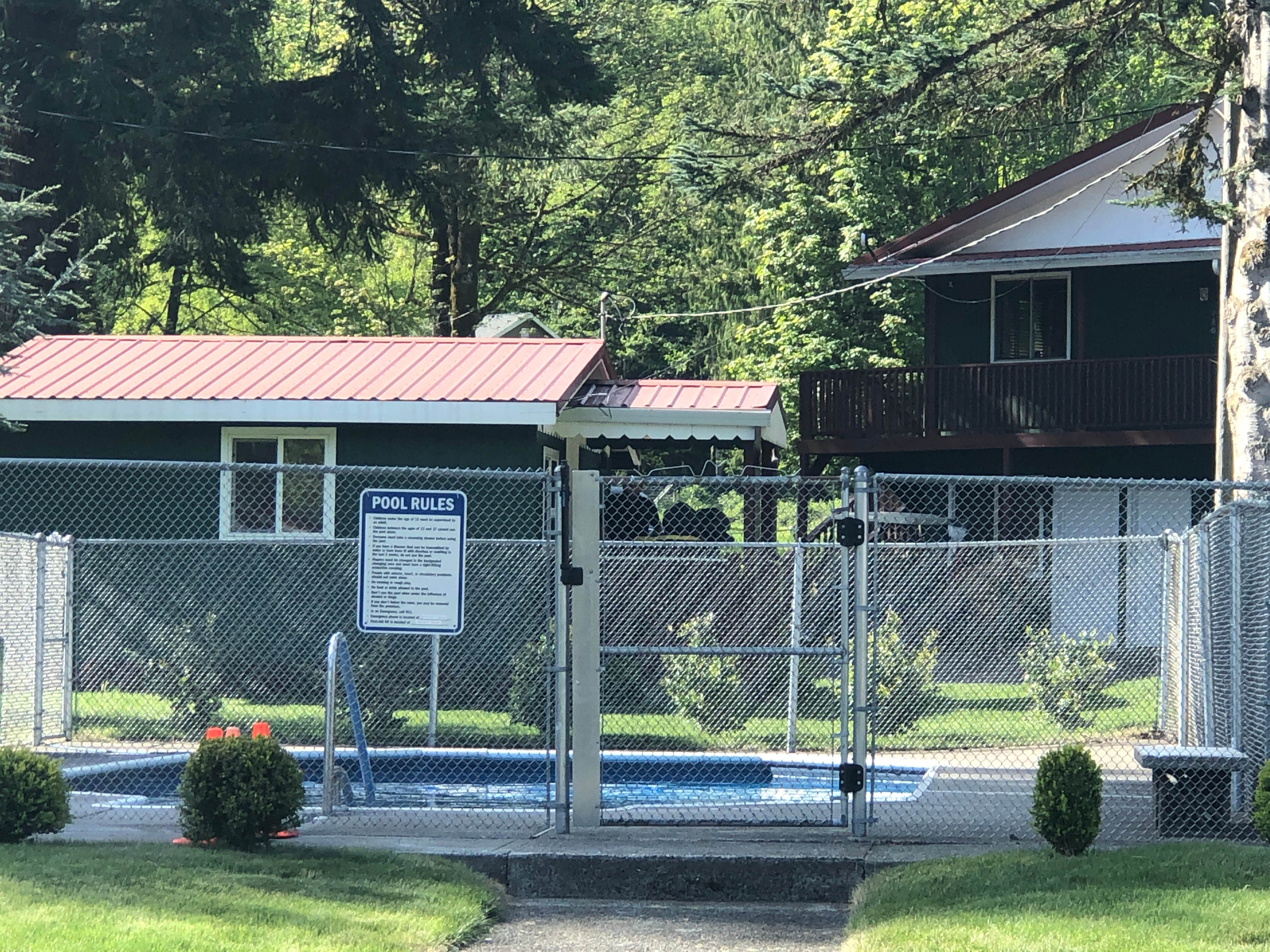 Lone Fir Resort Camping | Cougar, WA
