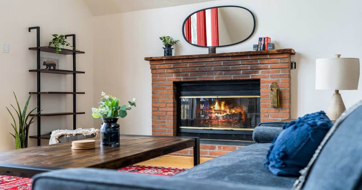 Modern Chalet w Hot Tub, Large Deck, Grill & WiFi Camping ...