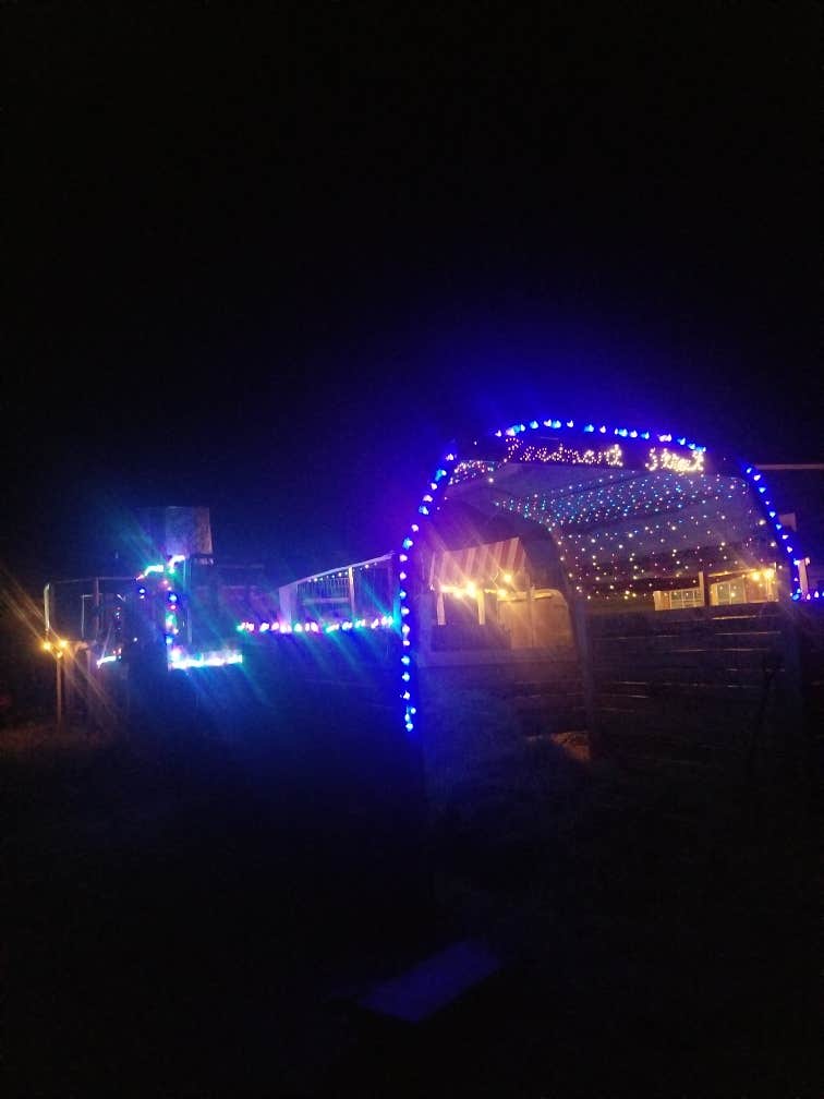 The Fabulous Bok Vegas Texas - Interactive Petting Zoo, Cabins, RV Park ...