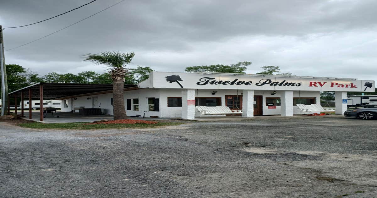 Twelve Palms RV Park Downtown | Lake Charles, LA