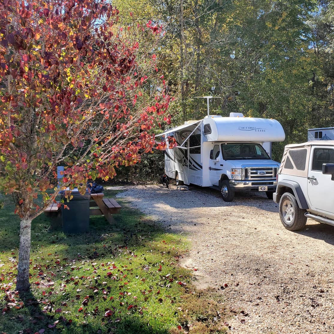 Four Seasons RV Park | Hattiesburg, Mississippi
